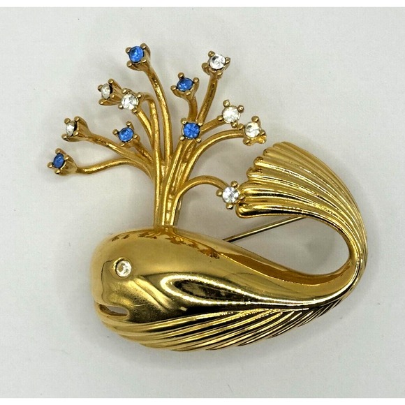 Erwin Pearl | Jewelry | Vintage Signed Erwin Pearl Gold Whale Brooch ...